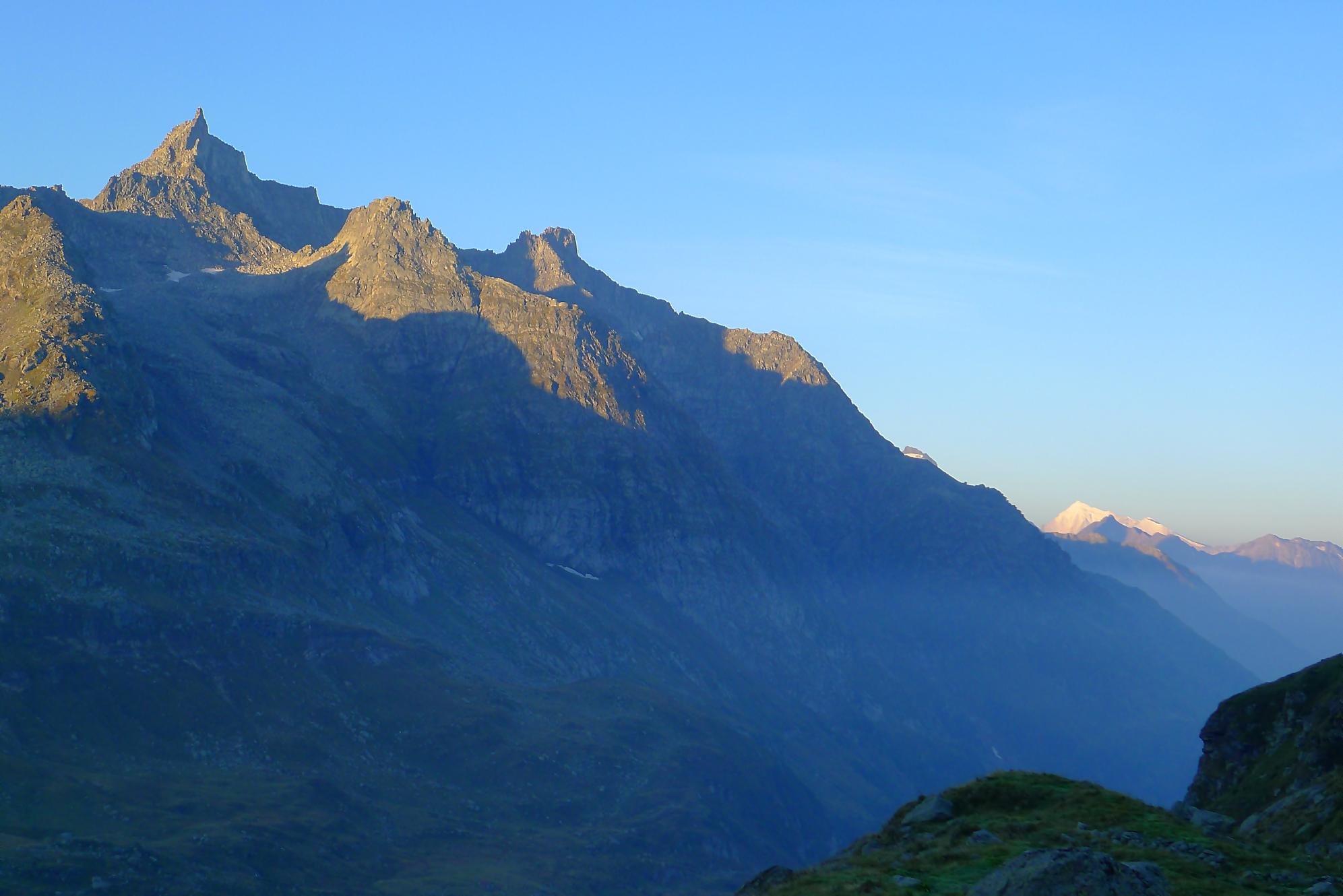 Randonnée glaciaire à l’Ofenhorn (Punta d’Arbola) depuis Binn et le ...