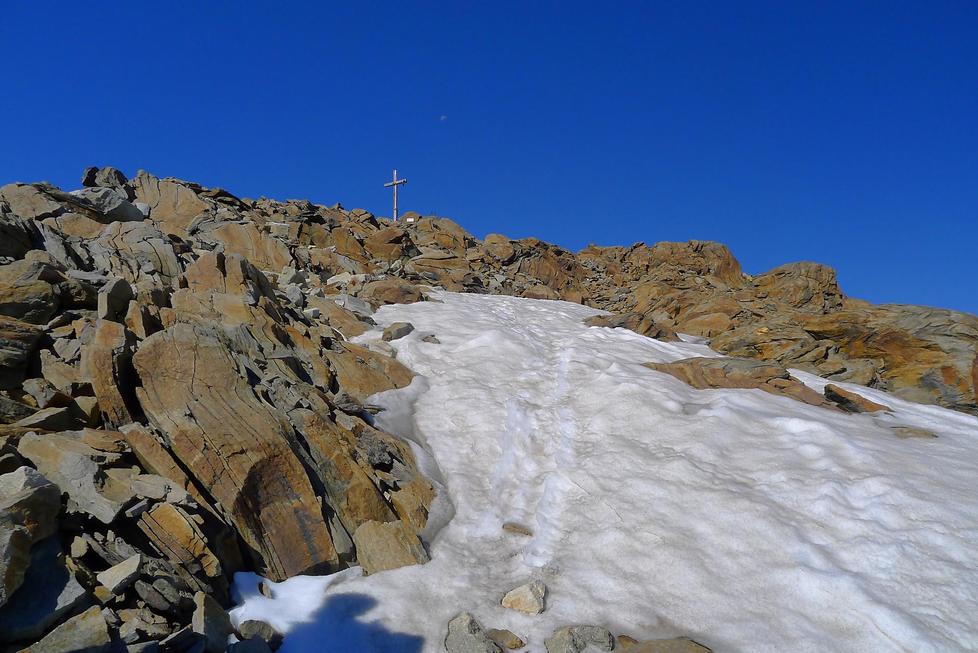 Randonnée glaciaire à l’Ofenhorn (Punta d’Arbola) depuis Binn et le ...