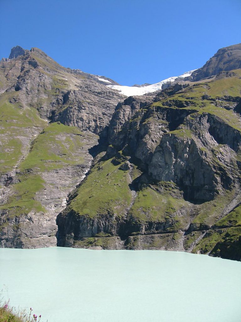 Randonnée à la Cabane de Chanrion par le lac de Mauvoisin. Retour par ...